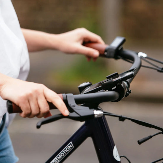 LOOP MOUNT Twist（ループマウントツイスト）自転車用スマートフォンホルダー – GEEKTRADEオフィシャルショップ